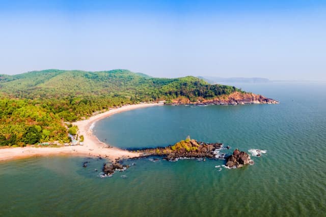 Tourist Places in Karnataka: Where Beauty Comes Alive